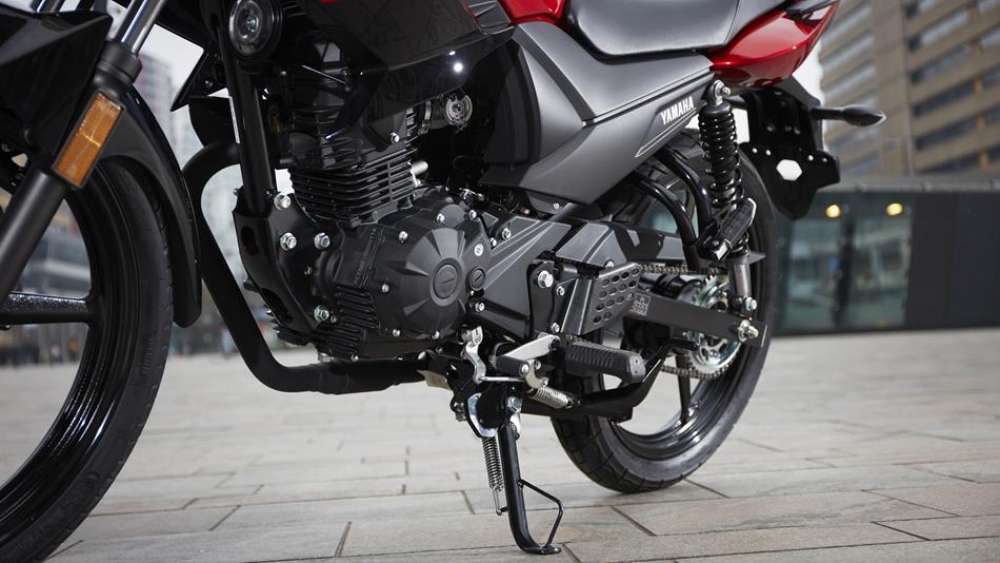 2017 Yamaha YS 125 Tanıtımı | motorcular.com