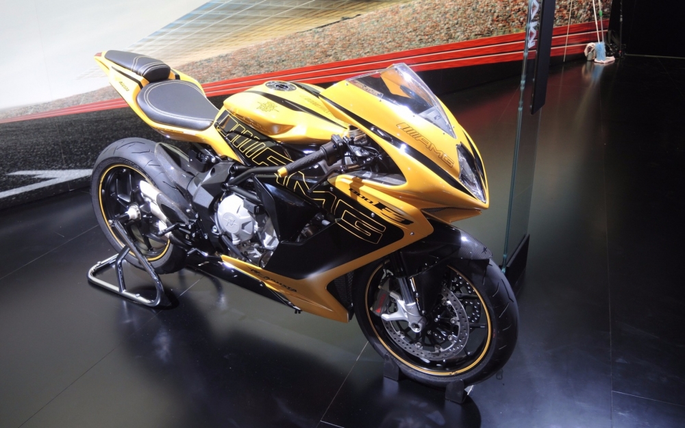 2016 MV Agusta F3 800 AMG GT Tanıtımı | motorcular.com