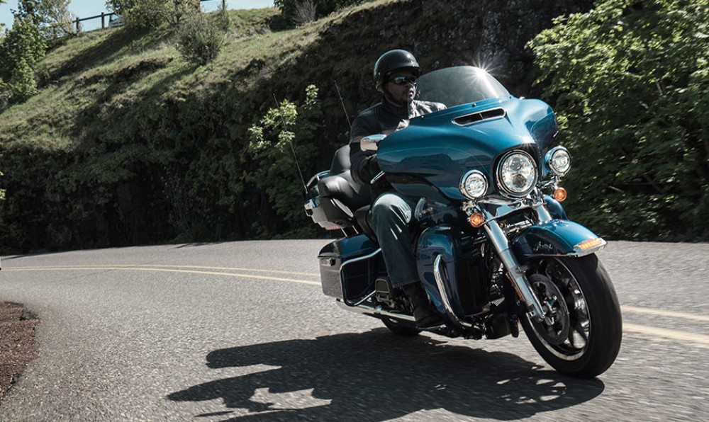 2015 Harley-Davidson Ultra Limited Low Tanıtımı | motorcular.com
