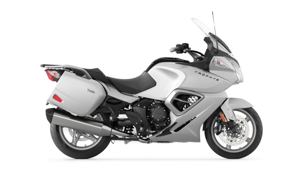 2015 Triumph Trophy 1200 Tanıtımı | motorcular.com