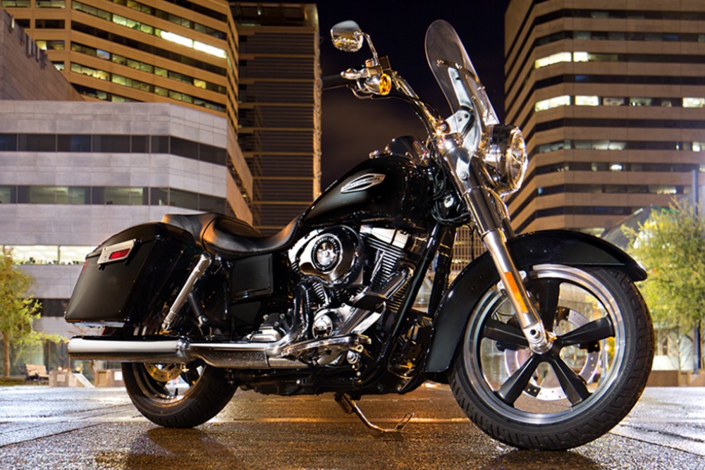2016 Harley-Davidson Dyna Switchback Tanıtımı | motorcular.com