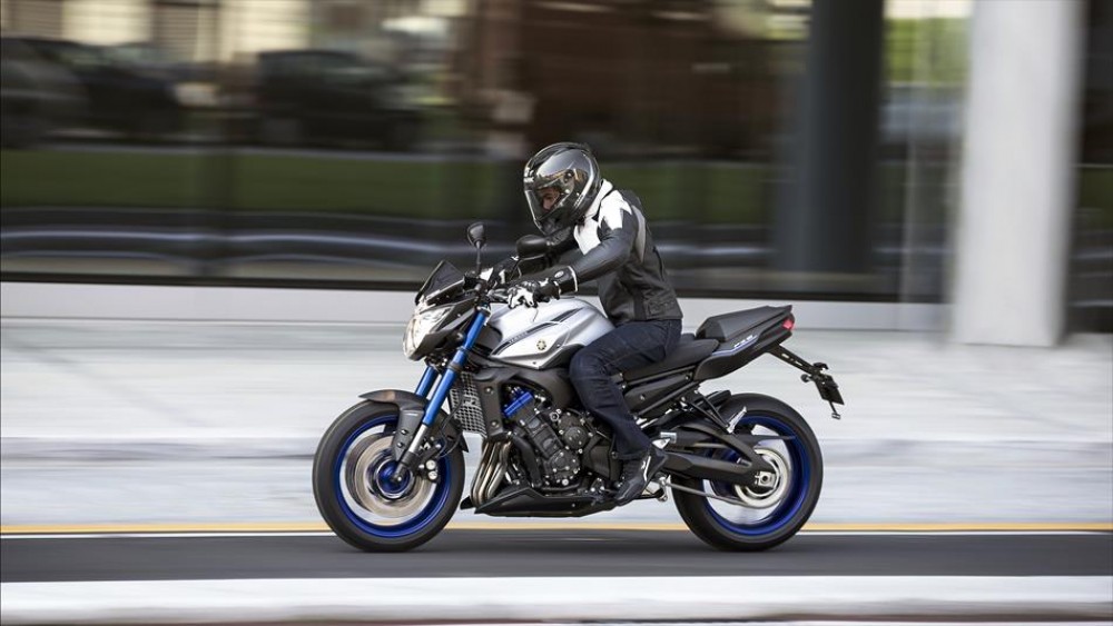 2015 Yamaha FZ8 Tanıtımı | motorcular.com