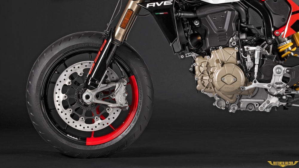 Ducati Hypermotard 698 Mono: Tek Silindirli Supermoto | motorcular.com