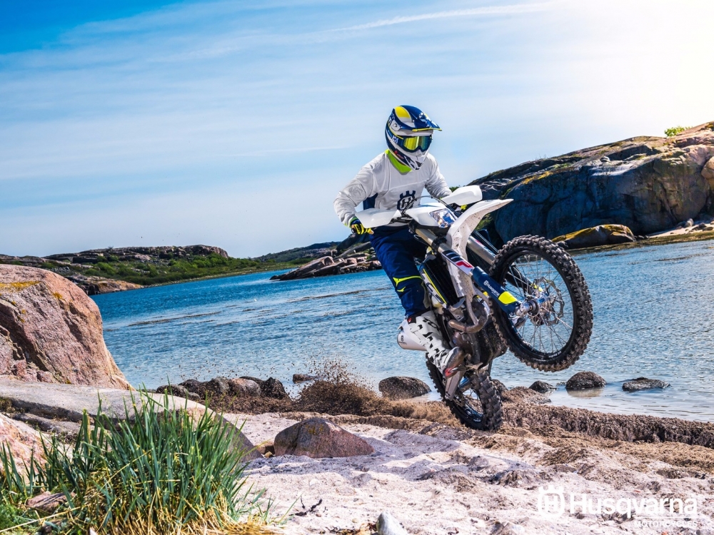 2017 Husqvarna FE 350 Tanıtımı | motorcular.com