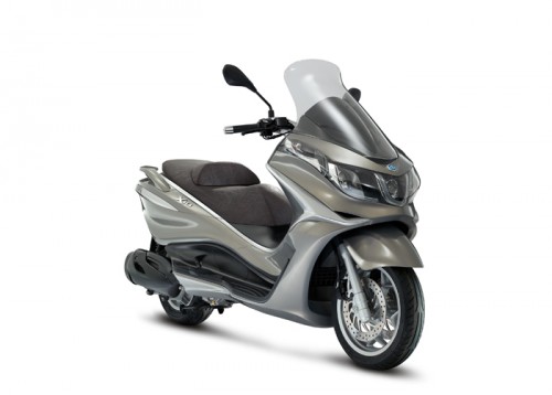 2015 Piaggio X10 350 Executive ABS Tanıtımı | motorcular.com