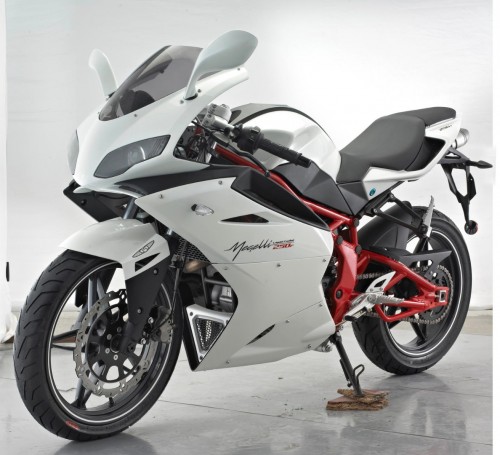 2015 Megelli Sport 250 R Tanıtımı | motorcular.com